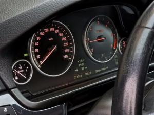 Black BMW 520 2012 in Riga, with an engine capacity of 2.00 L and mileage of 275 thousand km for 8990 €, photo 14 on AUTOMOTO.COM.LV