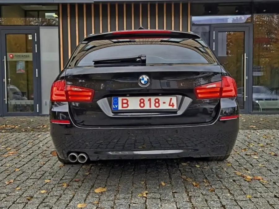 Black BMW 520 2012 in Riga, with an engine capacity of 2.00 L and mileage of 275 thousand km for 8990 €, photo 17 on AUTOMOTO.COM.LV