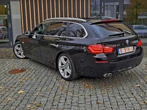 Black BMW 520 2012 in Riga, with an engine capacity of 2.00 L and mileage of 275 thousand km for 8990 €, photo 18 on AUTOMOTO.COM.LV