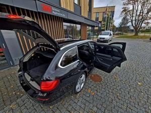 Black BMW 520 2012 in Riga, with an engine capacity of 2.00 L and mileage of 275 thousand km for 8990 €, photo 20 on AUTOMOTO.COM.LV