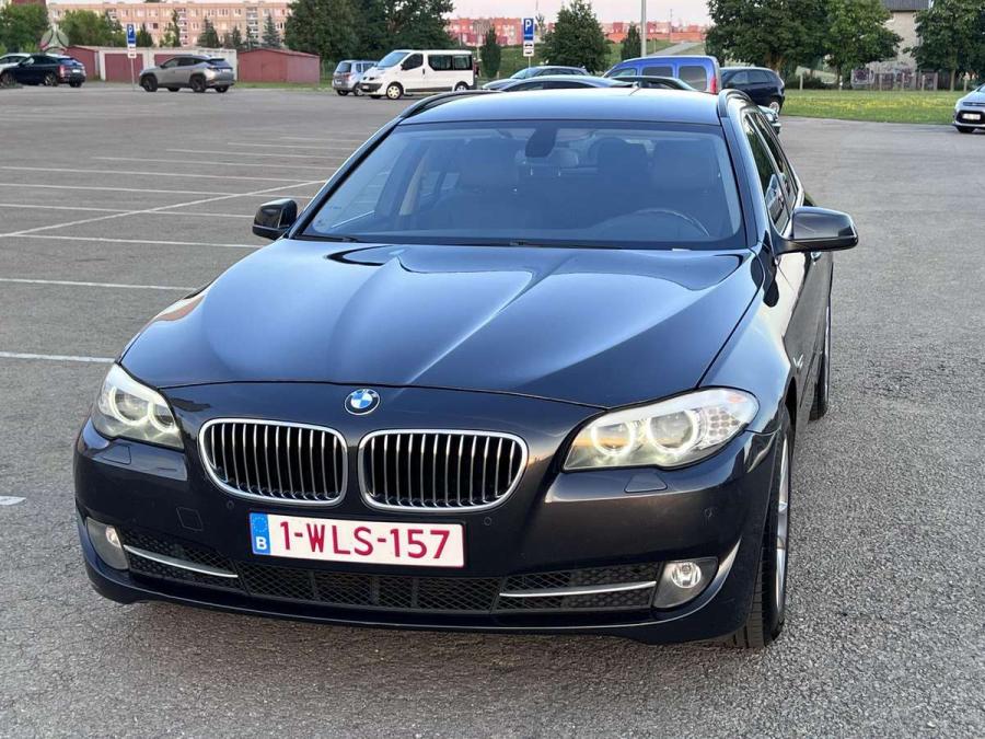 Black BMW 520 2012 in Klaipeda, with an engine capacity of 2.00 L and mileage of 250 thousand km for 7000 €, photo 7 on AUTOMOTO.COM.LV