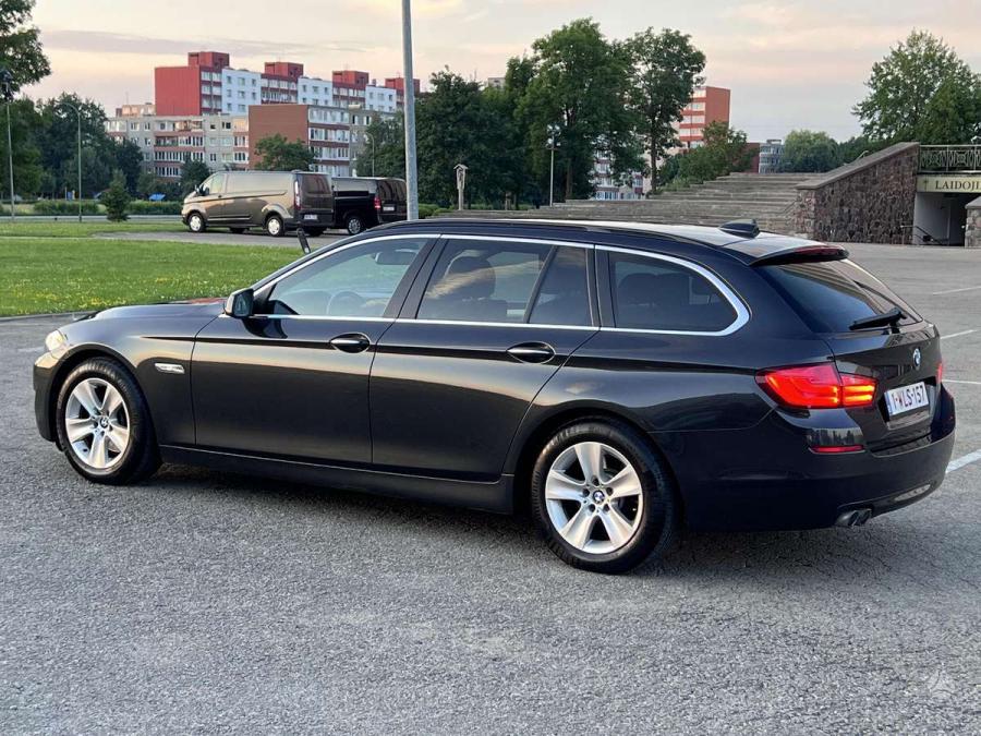 Black BMW 520 2012 in Klaipeda, with an engine capacity of 2.00 L and mileage of 250 thousand km for 7000 €, photo 9 on AUTOMOTO.COM.LV