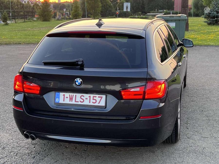 Black BMW 520 2012 in Klaipeda, with an engine capacity of 2.00 L and mileage of 250 thousand km for 7000 €, photo 13 on AUTOMOTO.COM.LV