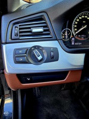 Black BMW 520 2012 in Marijampole, with an engine capacity of 2.00 L and mileage of 347 thousand km for 7200 €, photo 16 on AUTOMOTO.COM.LV