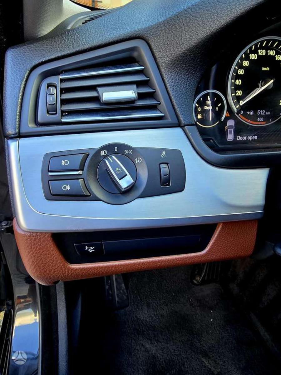 Black BMW 520 2012 in Marijampole, with an engine capacity of 2.00 L and mileage of 347 thousand km for 7200 €, photo 16 on AUTOMOTO.COM.LV