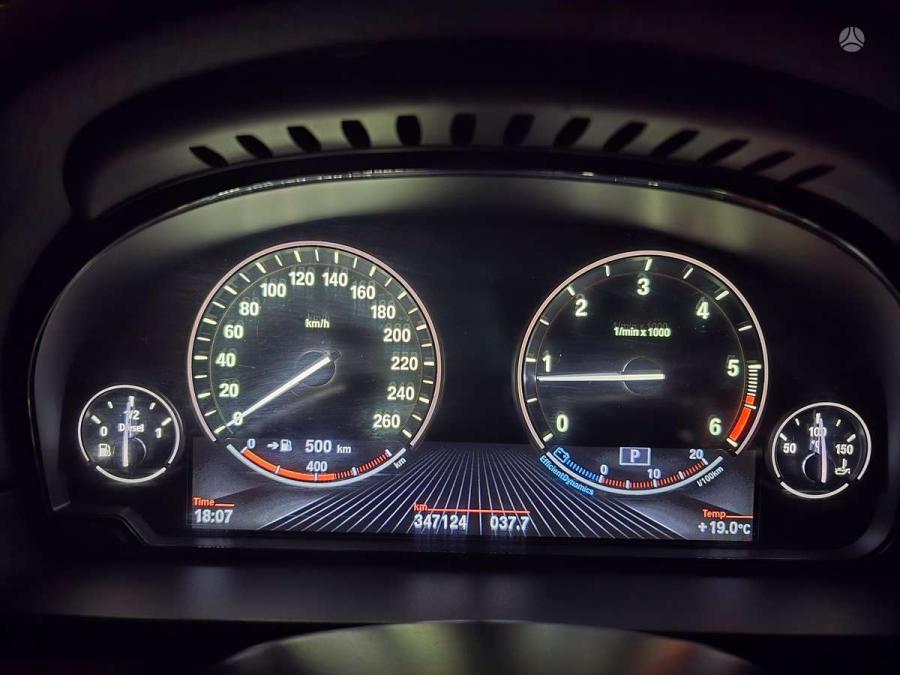 Black BMW 520 2012 in Marijampole, with an engine capacity of 2.00 L and mileage of 347 thousand km for 7200 €, photo 20 on AUTOMOTO.COM.LV