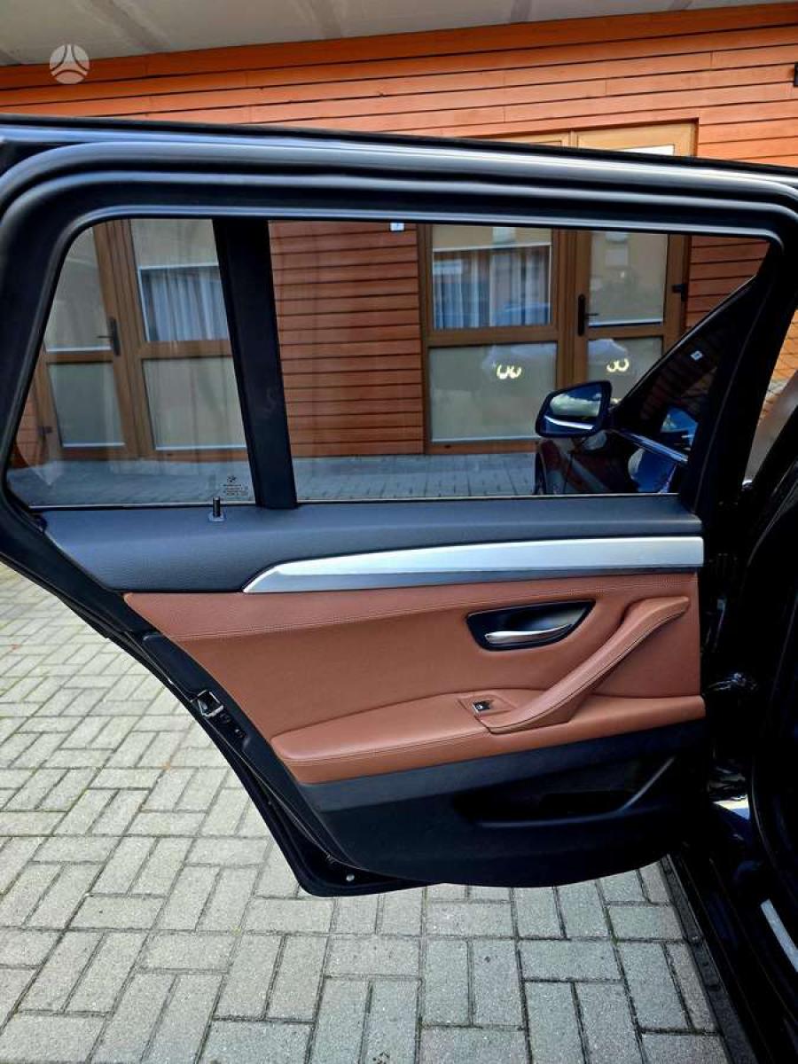 Black BMW 520 2012 in Marijampole, with an engine capacity of 2.00 L and mileage of 347 thousand km for 7200 €, photo 27 on AUTOMOTO.COM.LV