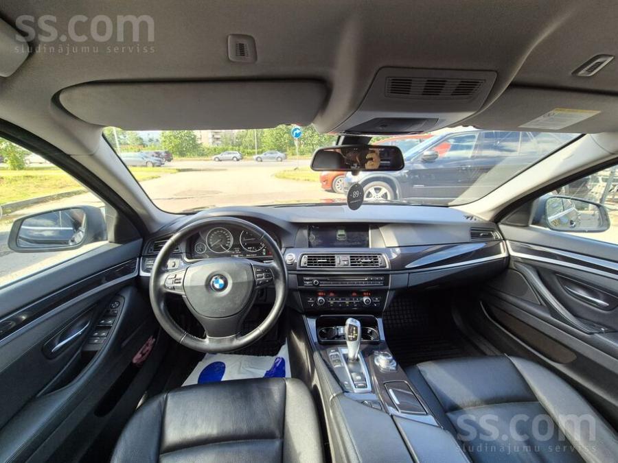 Melns BMW 520 2012 Rīga, ar dzinēja tilpumu 2.00 L un nobraukumu 331 tūkst. km par 6990 €, foto 12 vietnē AUTOMOTO.COM.LV