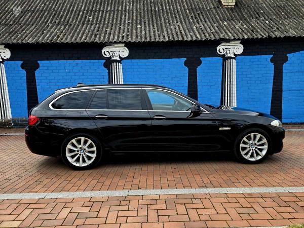 Black BMW 520 2012 in Marijampole, with an engine capacity of 2.00 L and mileage of 347 thousand km for 6999 €, photo 4 on AUTOMOTO.COM.LV