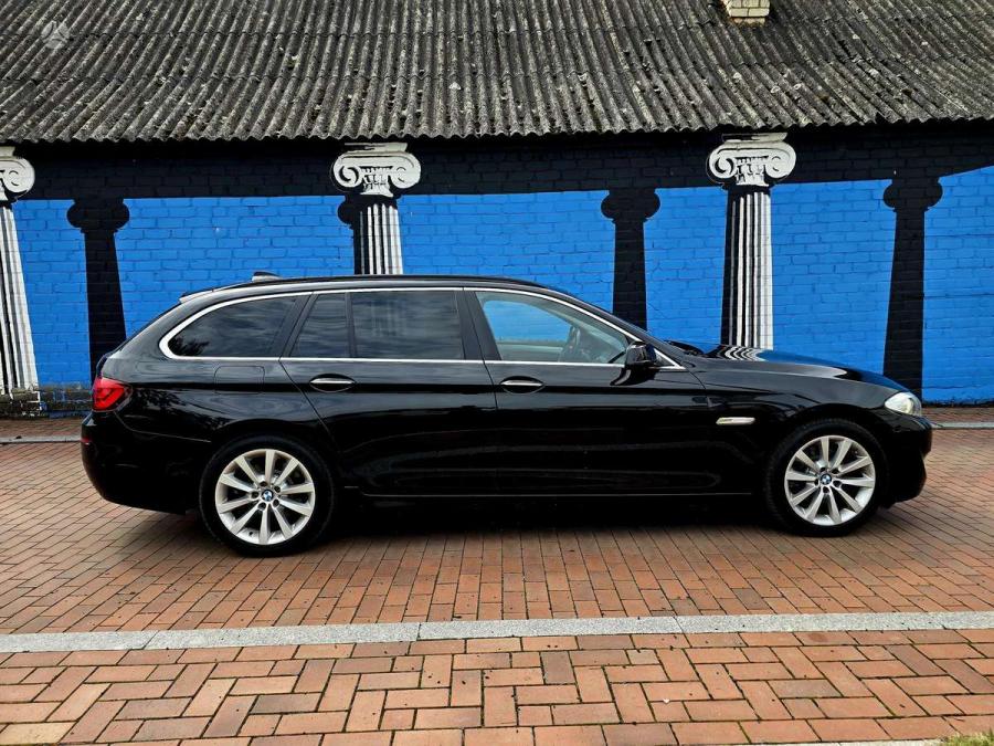 Black BMW 520 2012 in Marijampole, with an engine capacity of 2.00 L and mileage of 347 thousand km for 6999 €, photo 5 on AUTOMOTO.COM.LV