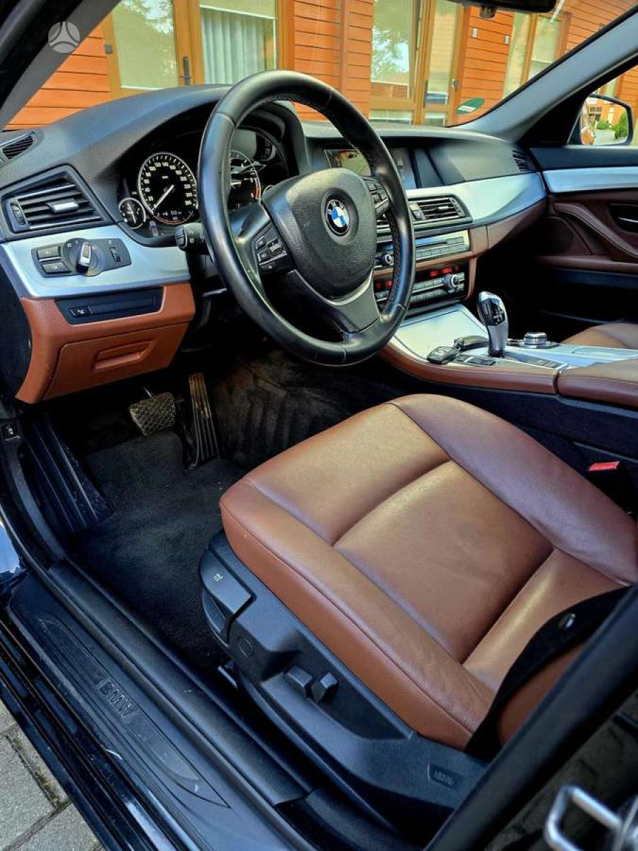 Black BMW 520 2012 in Marijampole, with an engine capacity of 2.00 L and mileage of 347 thousand km for 6999 €, photo 16 on AUTOMOTO.COM.LV