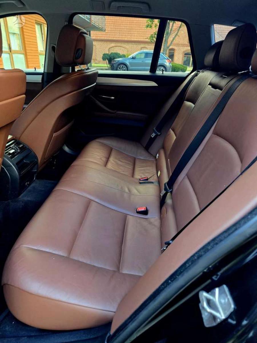 Black BMW 520 2012 in Marijampole, with an engine capacity of 2.00 L and mileage of 347 thousand km for 6999 €, photo 28 on AUTOMOTO.COM.LV
