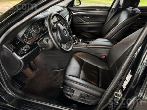 Black BMW 520 2012 in Riga, with an engine capacity of 2.00 L and mileage of 293 thousand km for 7900 €, photo 6 on AUTOMOTO.COM.LV