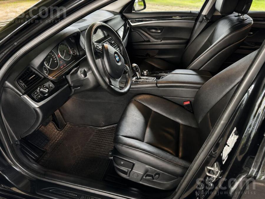 Black BMW 520 2012 in Riga, with an engine capacity of 2.00 L and mileage of 293 thousand km for 7900 €, photo 6 on AUTOMOTO.COM.LV