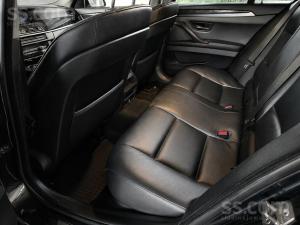 Black BMW 520 2012 in Riga, with an engine capacity of 2.00 L and mileage of 293 thousand km for 7900 €, photo 8 on AUTOMOTO.COM.LV