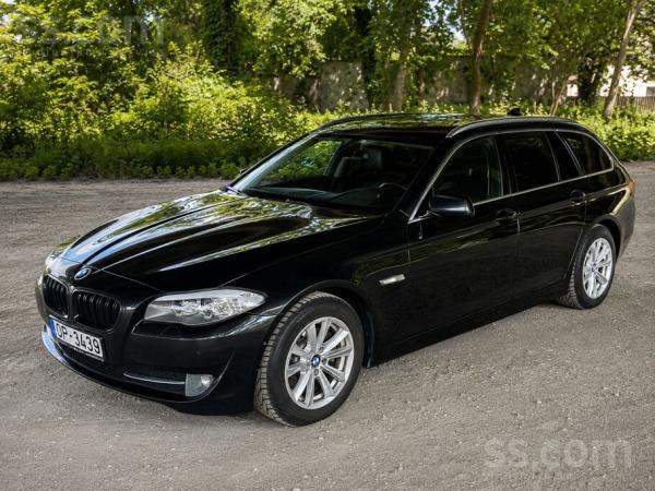 Black BMW 520 2012 in Riga, with an engine capacity of 2.00 L and mileage of 293 thousand km for 7900 €, photo 10 on AUTOMOTO.COM.LV