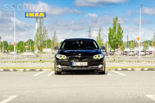 Melns BMW 520 2012 Rīga, ar dzinēja tilpumu 2.00 L un nobraukumu 331 tūkst. km par 6990 €, foto 3 vietnē AUTOMOTO.COM.LV