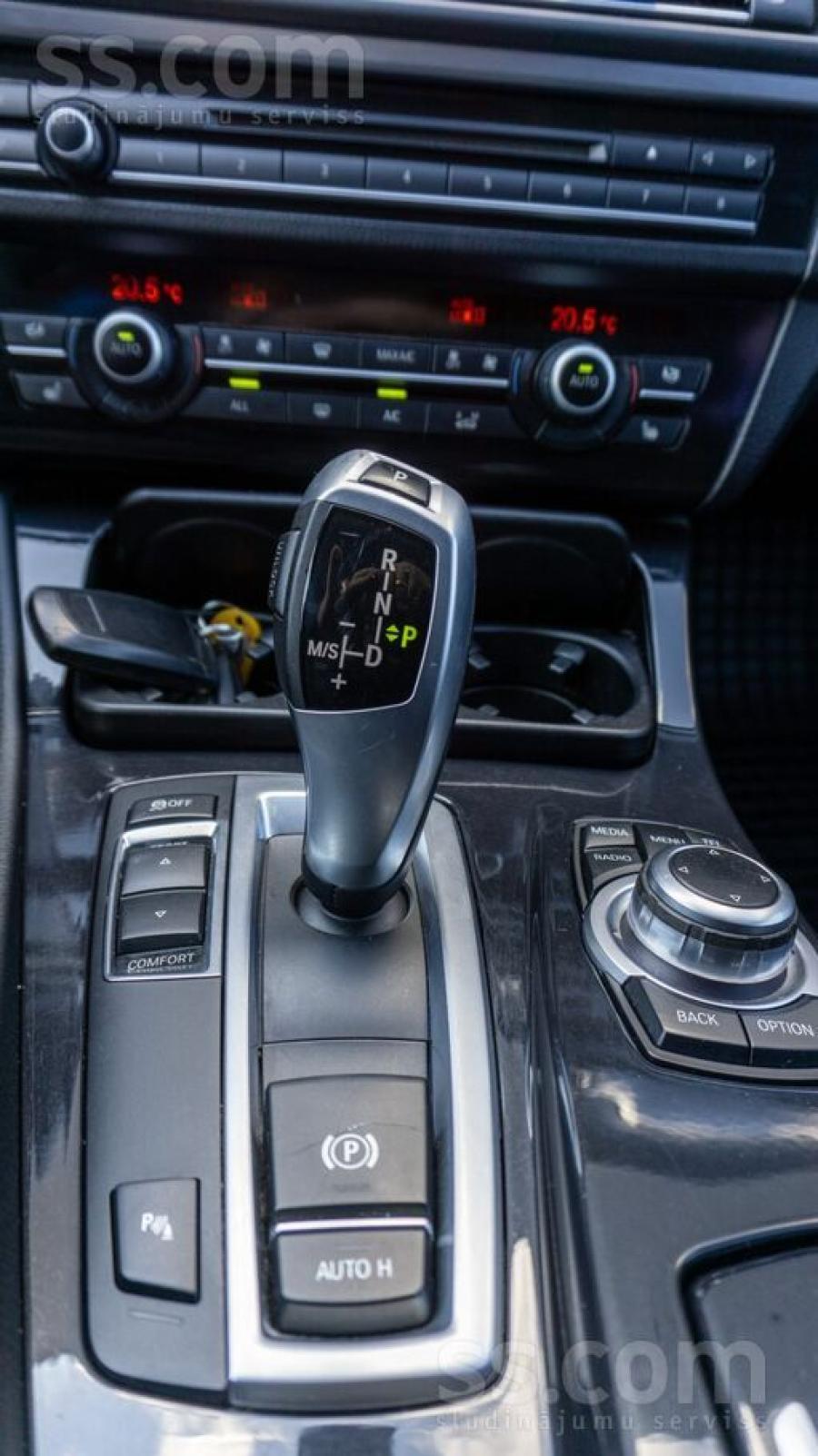 Melns BMW 520 2012 Rīga, ar dzinēja tilpumu 2.00 L un nobraukumu 331 tūkst. km par 6990 €, foto 16 vietnē AUTOMOTO.COM.LV
