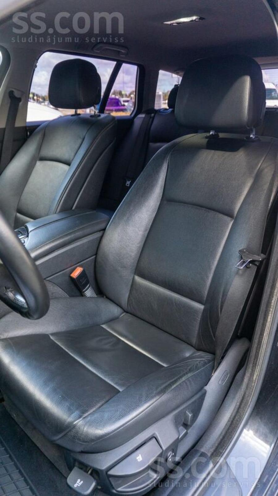 Melns BMW 520 2012 Rīga, ar dzinēja tilpumu 2.00 L un nobraukumu 331 tūkst. km par 6990 €, foto 25 vietnē AUTOMOTO.COM.LV