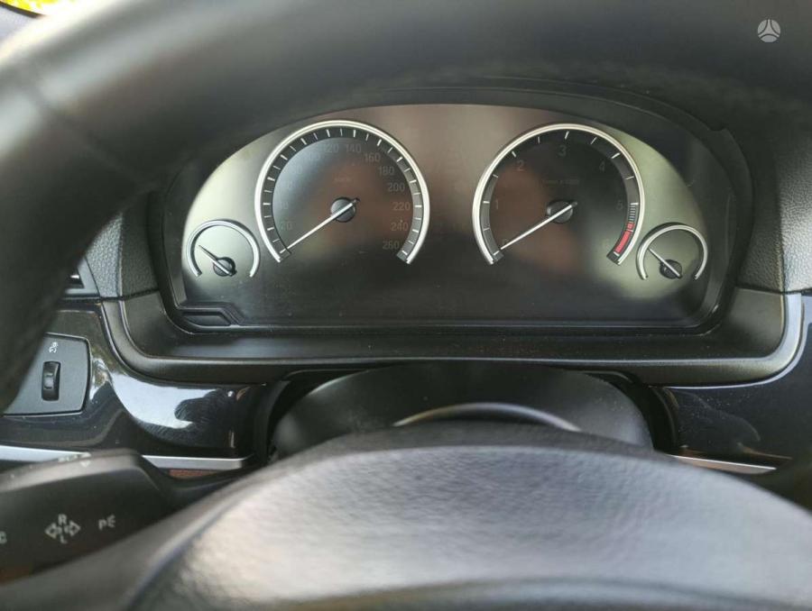 Черный БМВ 520 2012 в Паневежис, объемом двигателя 2.00 л и пробегом 295 тыс. км за 7650 €, фото 23 на AUTOMOTO.COM.LV