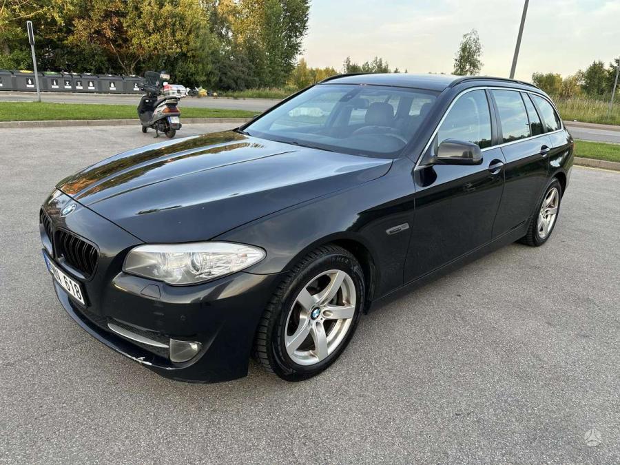 Melns BMW 520 2012 Klaipėda, ar dzinēja tilpumu 2.00 L un nobraukumu 400 tūkst. km par 5000 €, foto 5 vietnē AUTOMOTO.COM.LV