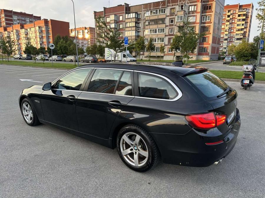 Melns BMW 520 2012 Klaipėda, ar dzinēja tilpumu 2.00 L un nobraukumu 400 tūkst. km par 5000 €, foto 9 vietnē AUTOMOTO.COM.LV