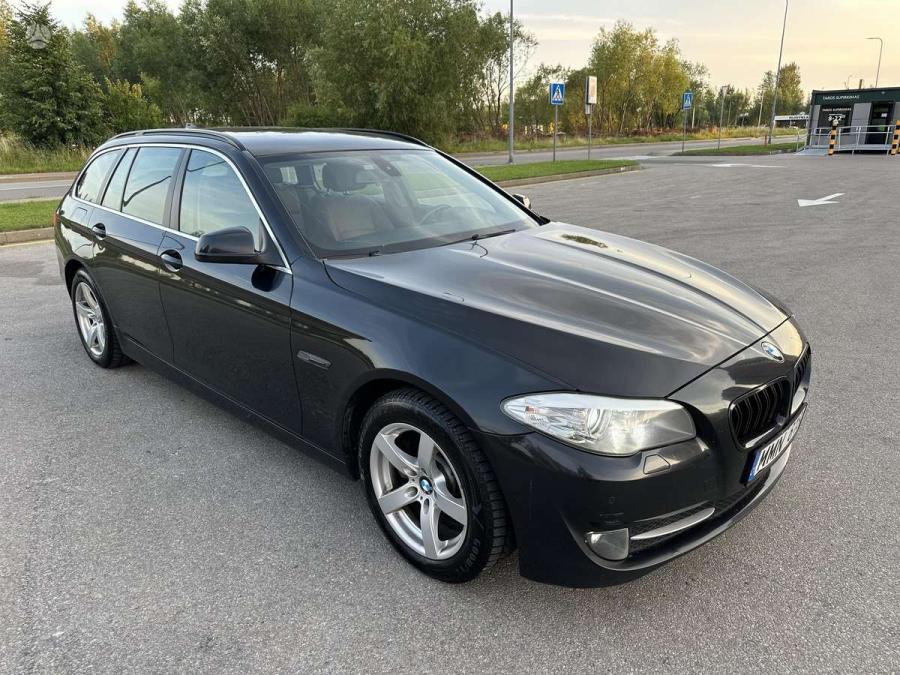 Melns BMW 520 2012 Klaipėda, ar dzinēja tilpumu 2.00 L un nobraukumu 400 tūkst. km par 5000 €, foto 18 vietnē AUTOMOTO.COM.LV