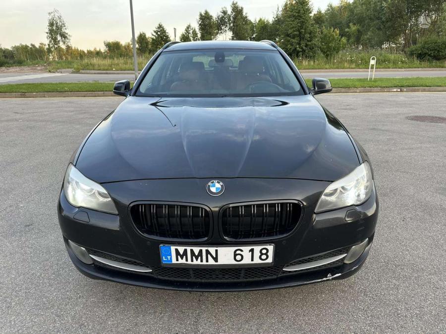 Melns BMW 520 2012 Klaipėda, ar dzinēja tilpumu 2.00 L un nobraukumu 400 tūkst. km par 5000 €, foto 20 vietnē AUTOMOTO.COM.LV
