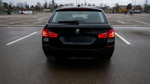 Black BMW 520 2012 in Siauliai, with an engine capacity of 2.00 L and mileage of 302 thousand km for 8000 €, photo 6 on AUTOMOTO.COM.LV