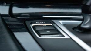 Black BMW 520 2012 in Siauliai, with an engine capacity of 2.00 L and mileage of 302 thousand km for 8000 €, photo 13 on AUTOMOTO.COM.LV