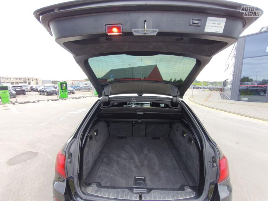Melns BMW 520 2012 Šauļi, ar dzinēja tilpumu 2.00 L un nobraukumu 276 tūkst. km par 7700 €, foto 10 vietnē AUTOMOTO.COM.LV
