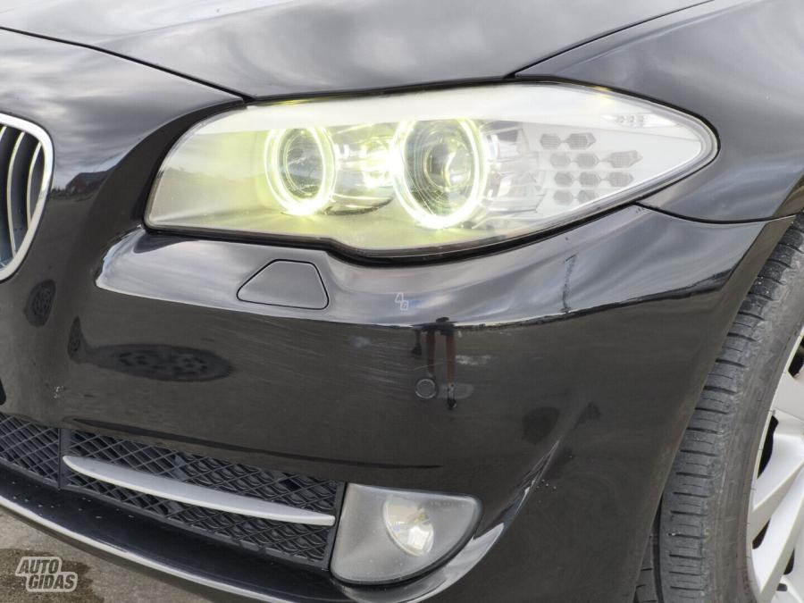Melns BMW 520 2012 Šauļi, ar dzinēja tilpumu 2.00 L un nobraukumu 276 tūkst. km par 7700 €, foto 19 vietnē AUTOMOTO.COM.LV