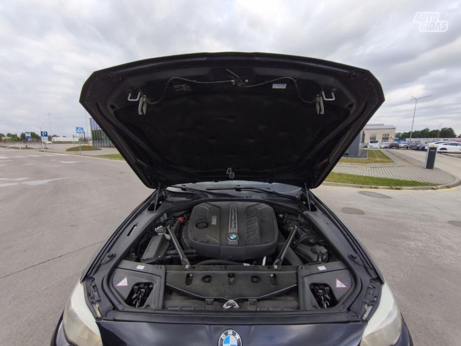 Melns BMW 520 2012 Šauļi, ar dzinēja tilpumu 2.00 L un nobraukumu 276 tūkst. km par 7700 €, foto 21 vietnē AUTOMOTO.COM.LV