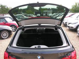 Black BMW 520 2012 in Riga, with an engine capacity of 2.00 L and mileage of 0 thousand km for 7890 €, photo 8 on AUTOMOTO.COM.LV