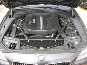 Black BMW 520 2012 in Riga, with an engine capacity of 2.00 L and mileage of 0 thousand km for 7890 €, photo 22 on AUTOMOTO.COM.LV