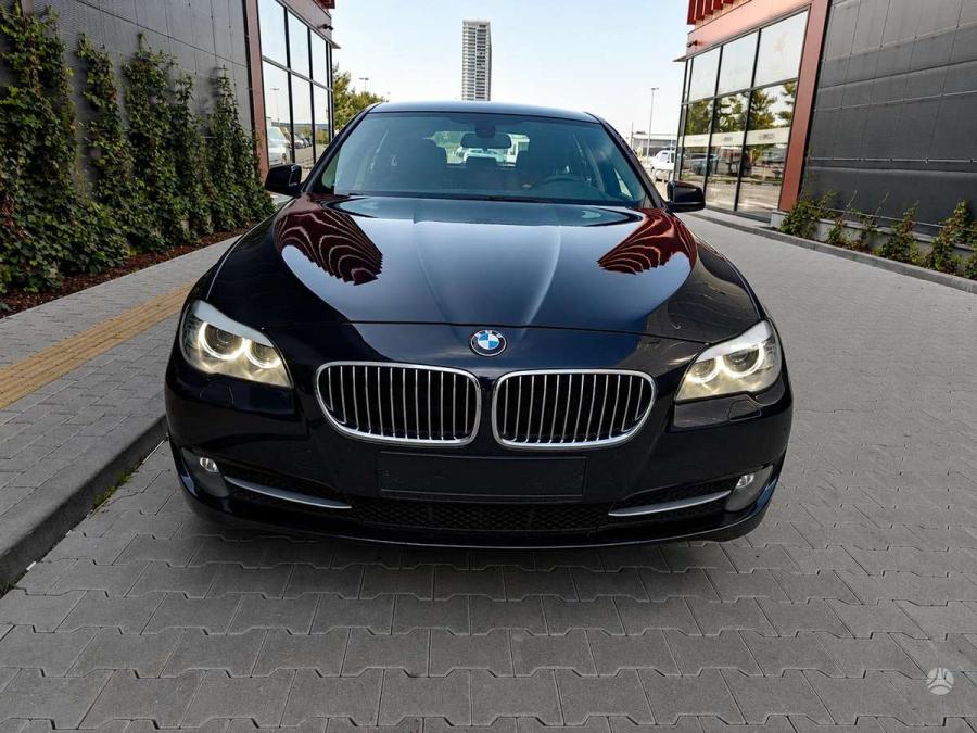 Melns BMW 520 2012 Klaipėda, ar dzinēja tilpumu 2.00 L un nobraukumu 274 tūkst. km par 5650 €, foto 3 vietnē AUTOMOTO.COM.LV