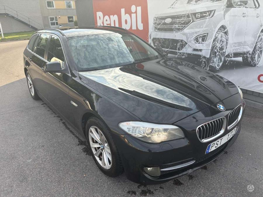 Black BMW 520 2012 in Silale, with an engine capacity of 0.00 L and mileage of 277 thousand km for 6200 €, photo 4 on AUTOMOTO.COM.LV