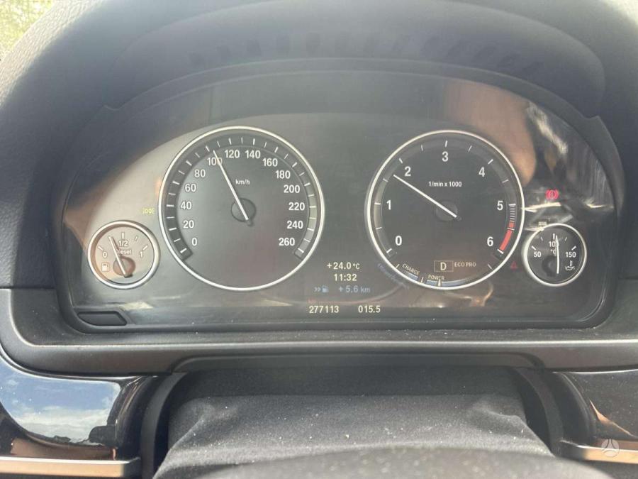 Black BMW 520 2012 in Silale, with an engine capacity of 0.00 L and mileage of 277 thousand km for 6200 €, photo 11 on AUTOMOTO.COM.LV