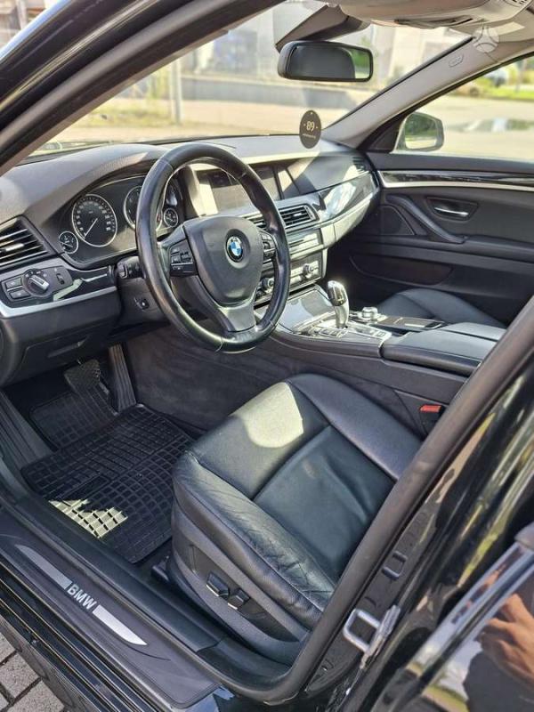 Black BMW 520 2012 in Kaunas, with an engine capacity of 2.00 L and mileage of 345 thousand km for 9250 €, photo 10 on AUTOMOTO.COM.LV