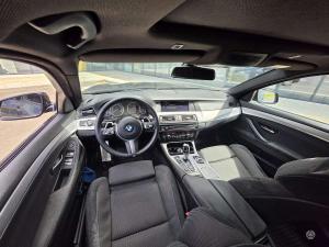 Black BMW 520 2012 in Kaunas, with an engine capacity of 2.00 L and mileage of 284 thousand km for 8333 €, photo 32 on AUTOMOTO.COM.LV