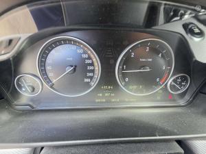 Black BMW 520 2012 in Kaunas, with an engine capacity of 2.00 L and mileage of 284 thousand km for 8333 €, photo 36 on AUTOMOTO.COM.LV