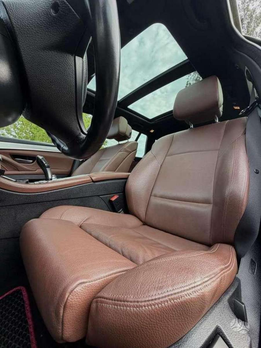 Melns BMW 520 2012 Šauļi, ar dzinēja tilpumu 2.00 L un nobraukumu 287 tūkst. km par 9950 €, foto 21 vietnē AUTOMOTO.COM.LV