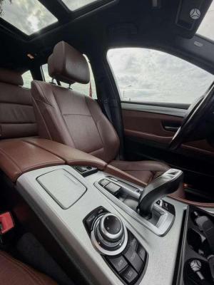 Melns BMW 520 2012 Šauļi, ar dzinēja tilpumu 2.00 L un nobraukumu 287 tūkst. km par 9950 €, foto 23 vietnē AUTOMOTO.COM.LV