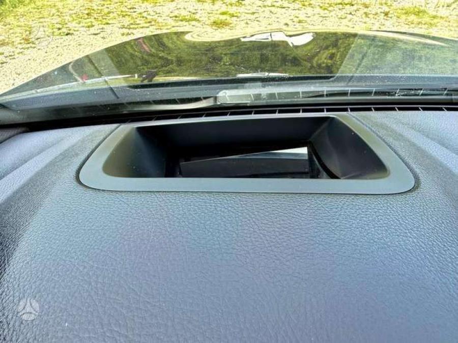 Melns BMW 520 2012 Šauļi, ar dzinēja tilpumu 2.00 L un nobraukumu 287 tūkst. km par 9950 €, foto 30 vietnē AUTOMOTO.COM.LV