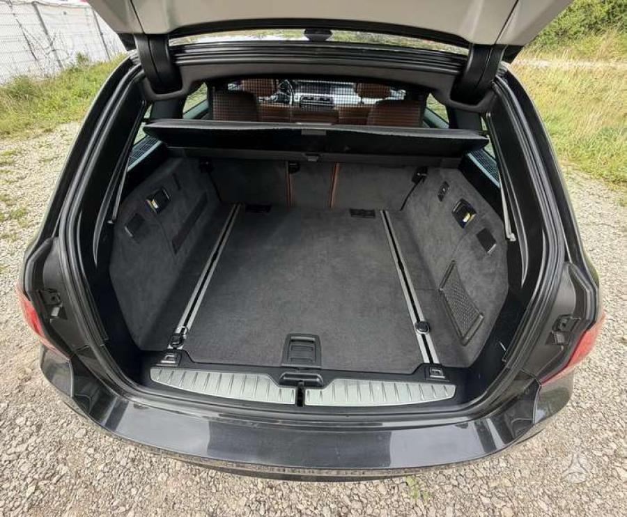 Melns BMW 520 2012 Šauļi, ar dzinēja tilpumu 2.00 L un nobraukumu 287 tūkst. km par 9950 €, foto 34 vietnē AUTOMOTO.COM.LV