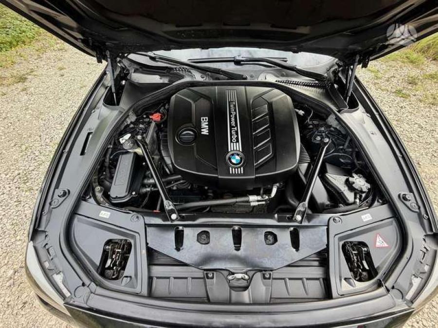 Melns BMW 520 2012 Šauļi, ar dzinēja tilpumu 2.00 L un nobraukumu 287 tūkst. km par 9950 €, foto 35 vietnē AUTOMOTO.COM.LV