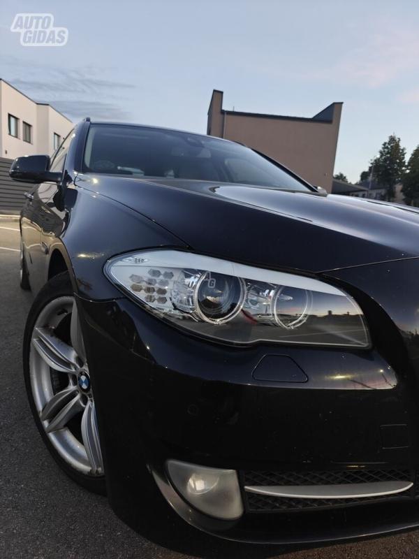 Melns BMW 520 2012 Kauņa, ar dzinēja tilpumu 2.00 L un nobraukumu 386 tūkst. km par 5599 €, foto 4 vietnē AUTOMOTO.COM.LV