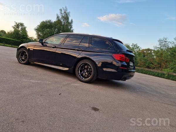 Melns BMW 520 2013 Bauska, ar dzinēja tilpumu 2.00 L un nobraukumu 230 tūkst. km par 10390 €, foto 10 vietnē AUTOMOTO.COM.LV