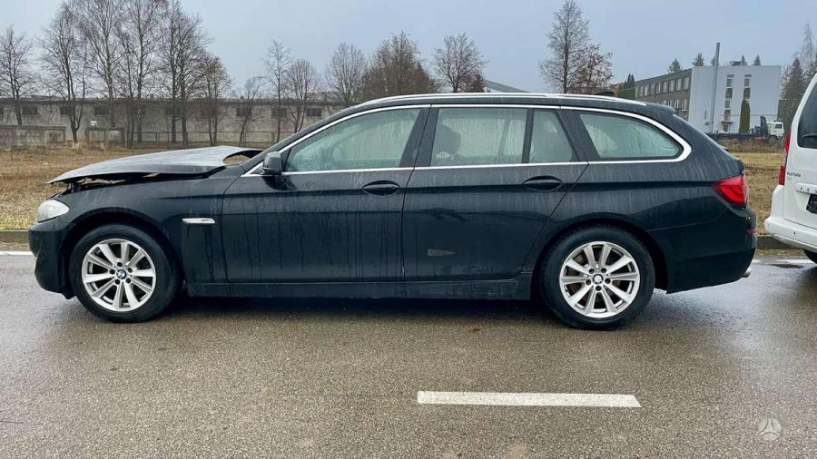 Black BMW 520 2013 in Telschi, with an engine capacity of 2.00 L and mileage of 222 thousand km for 4800 €, photo 15 on AUTOMOTO.COM.LV