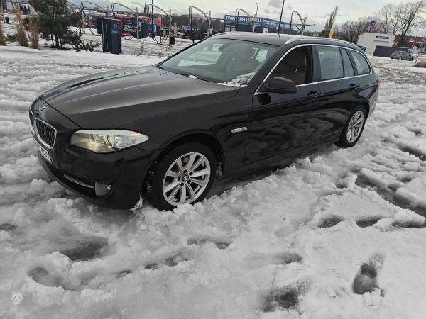 Melns BMW 520 2013 Klaipėda, ar dzinēja tilpumu 2.00 L un nobraukumu 282 tūkst. km par 5700 €, foto 1 vietnē AUTOMOTO.COM.LV